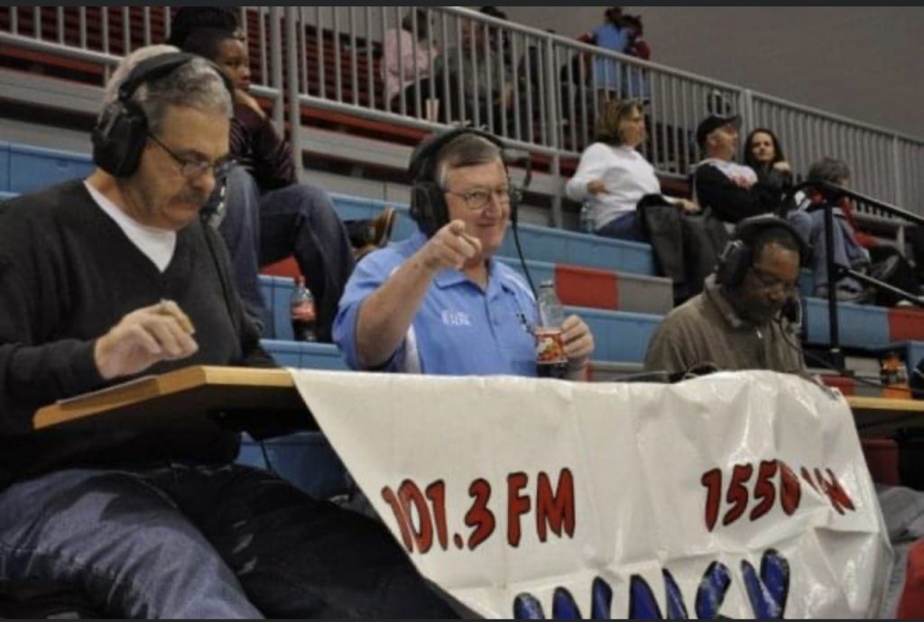 HONORING SPORTSCASTERS - Kentucky Broadcasters Association