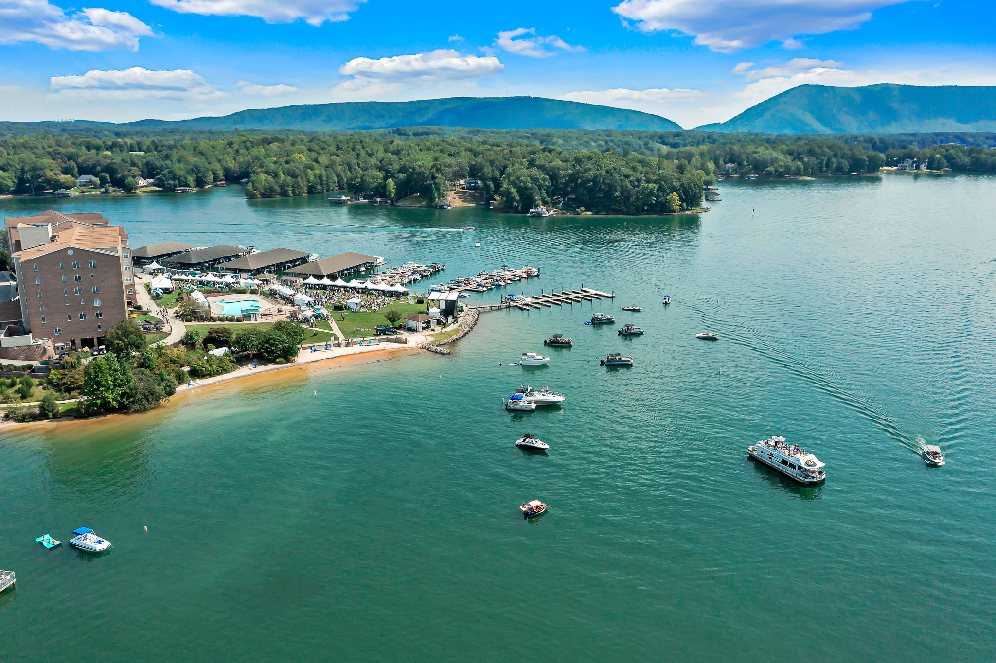Smith Mountain Lake: A Four-Season Escape - Smith Mountain Lake Regional Chamber of Commerce
